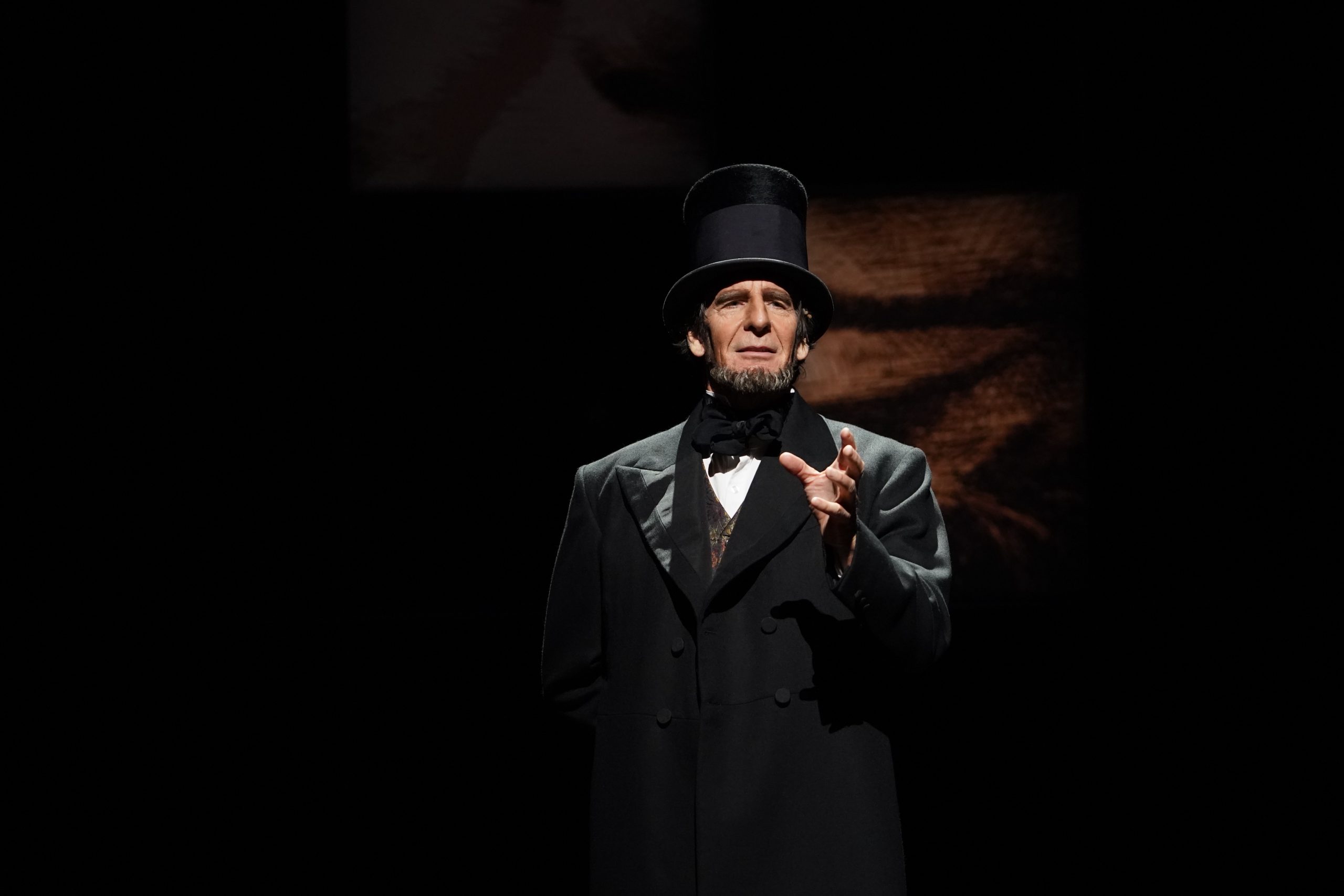Mister Lincoln Affirms the Man Underneath the Legacy - WCP